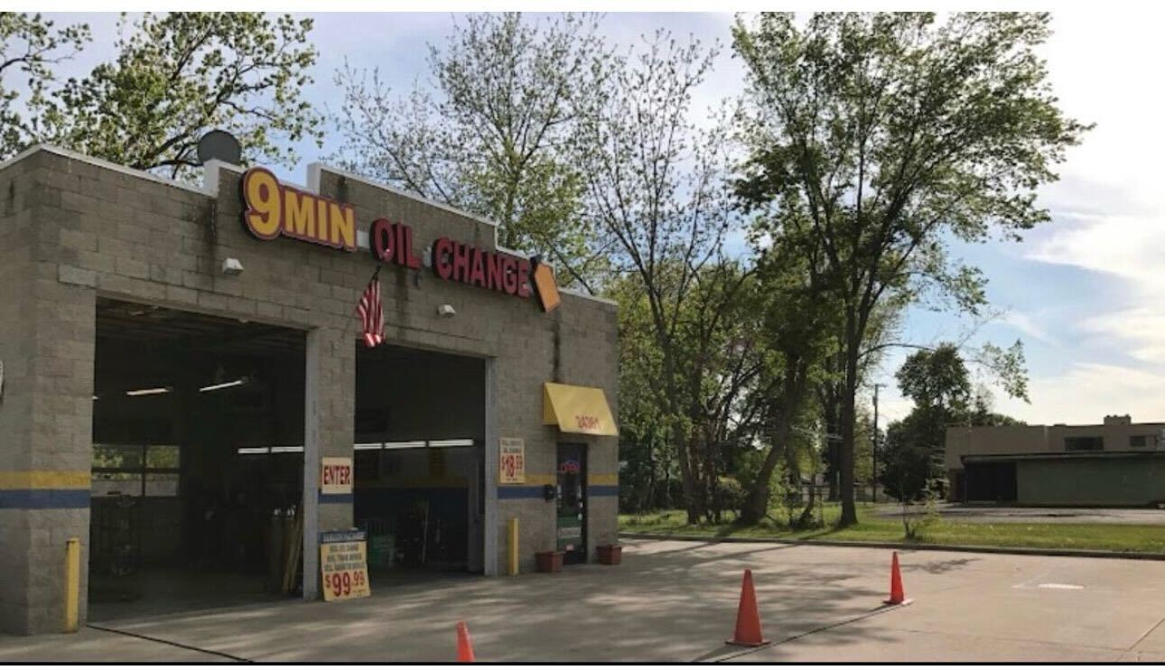 9 Minute Oil Change – Oil Change Service in Taylor